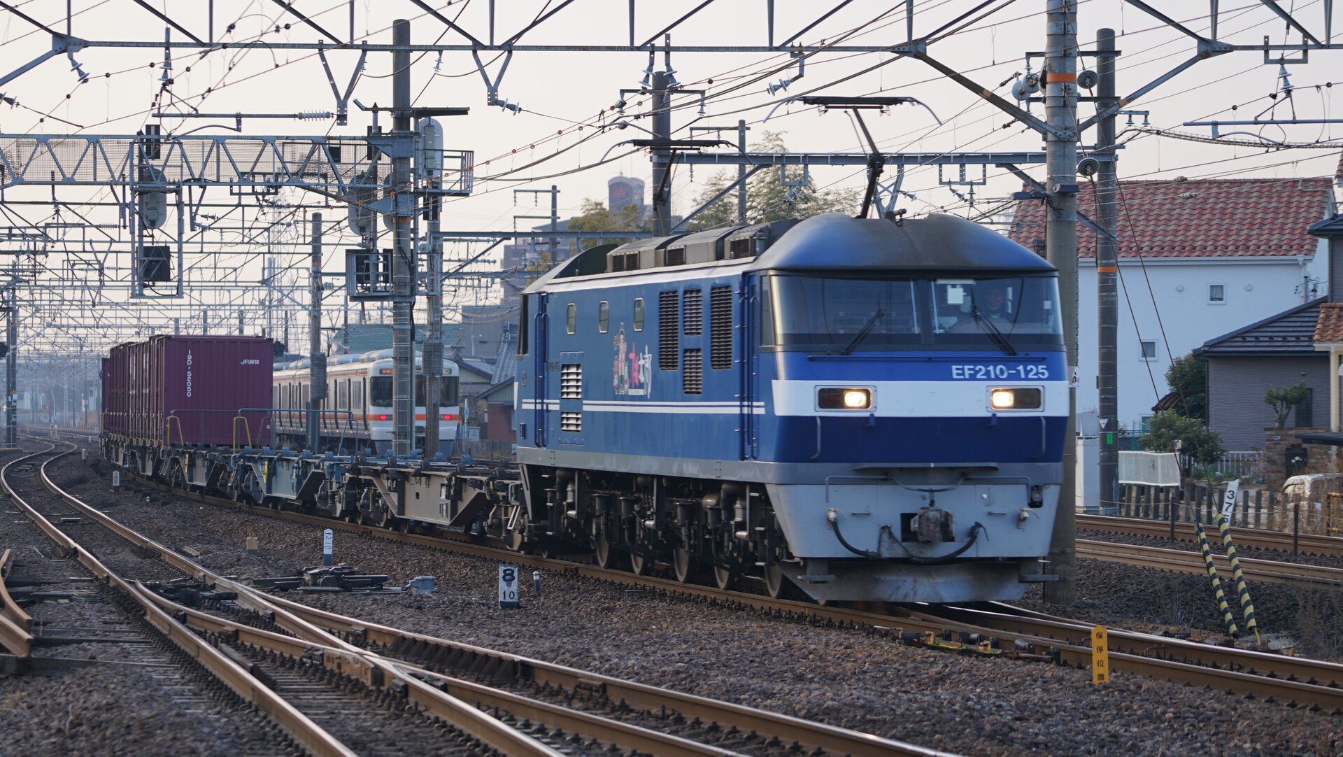2025年2月27日 今朝の写真 ピカピカのEF210-367 : Rail Scope