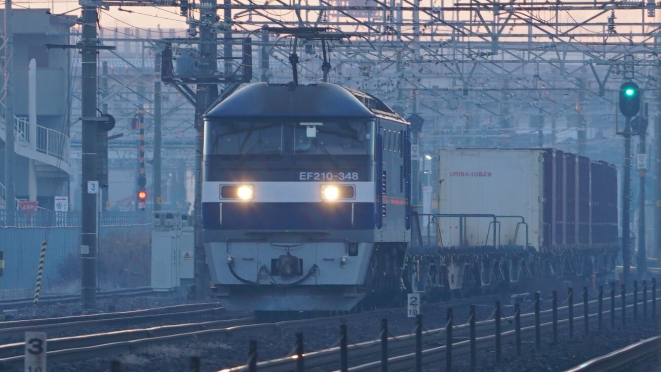 2025年1月16日 今朝の写真 EF510-11とDF200-223 : Rail Scope