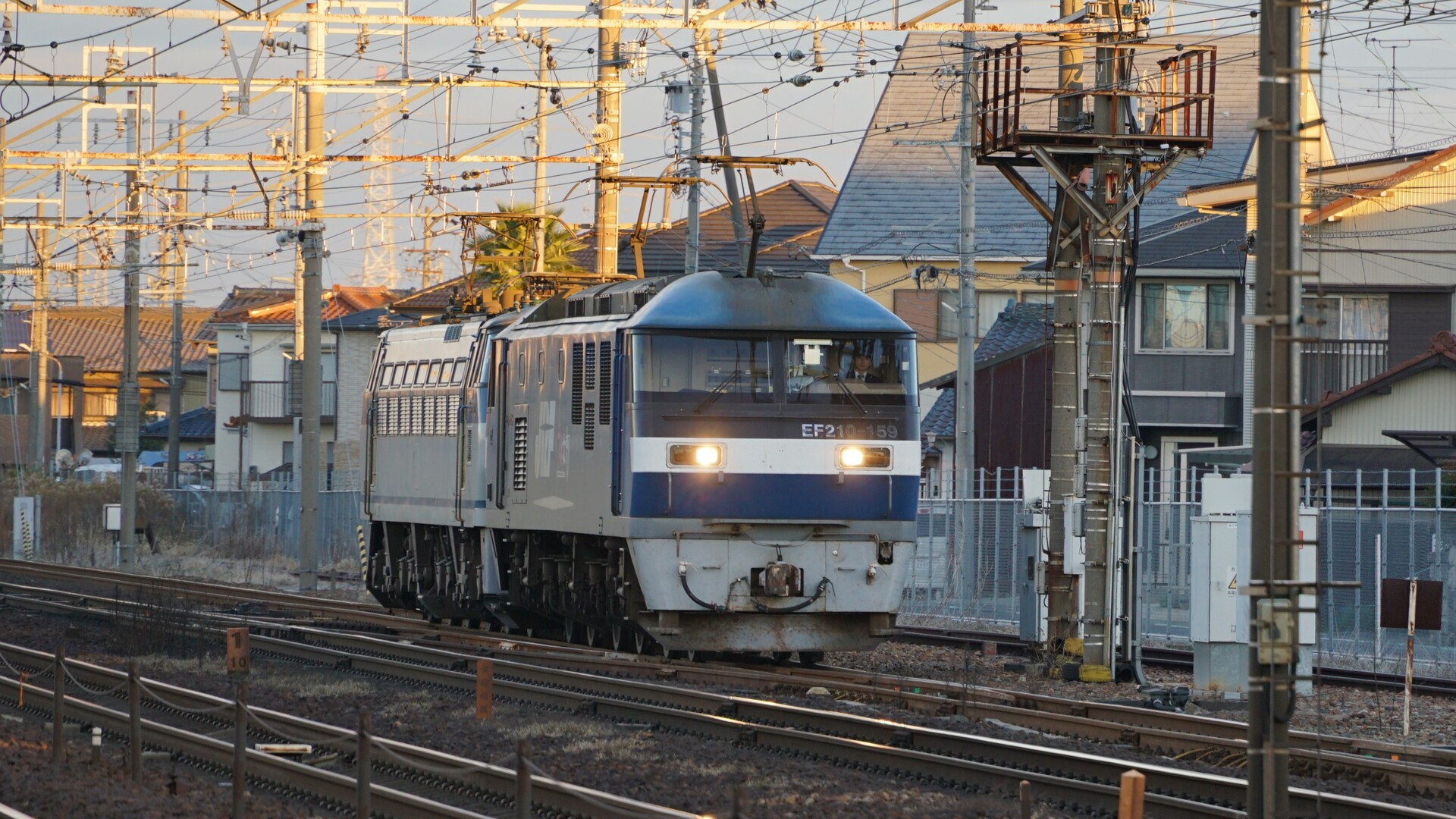 2023年12月22日 今朝写真 EF66-130とEF510-507 : Rail Scope