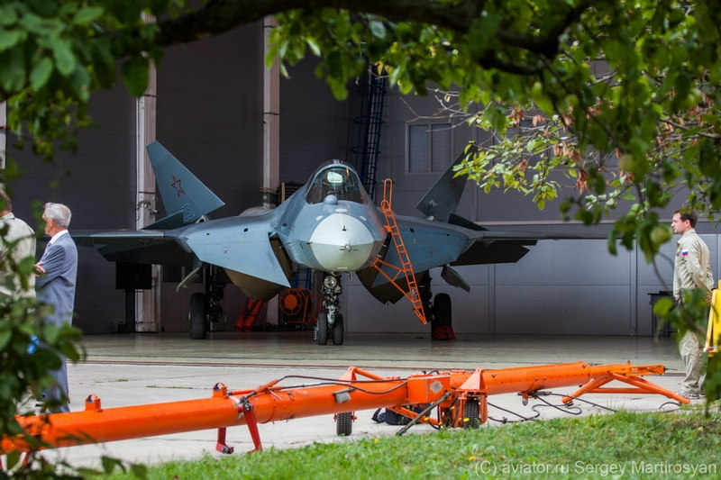 ロシア製ステルス戦闘機、写真で見る『Su-57(T-50)』のLEVCON : ZAPZAP！ 世界の面白いニュース