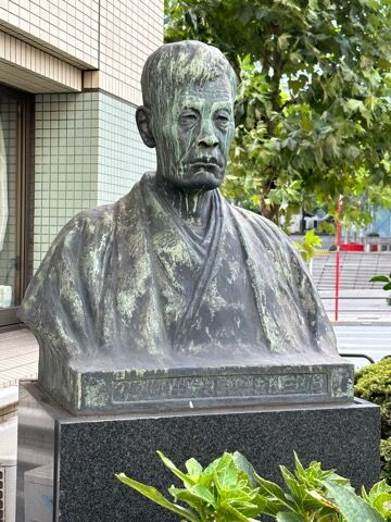 【学術関連の地訪問】佐々木東洋の像 : Zauberblog