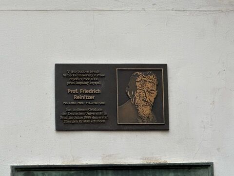 【学術関連の地訪問】フリードリヒ・ライニツァーのプレート : Zauberblog