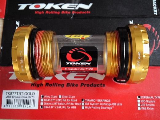 ボトムブラケット TOKEN TK877TBT Gold : iwanの自転車日記