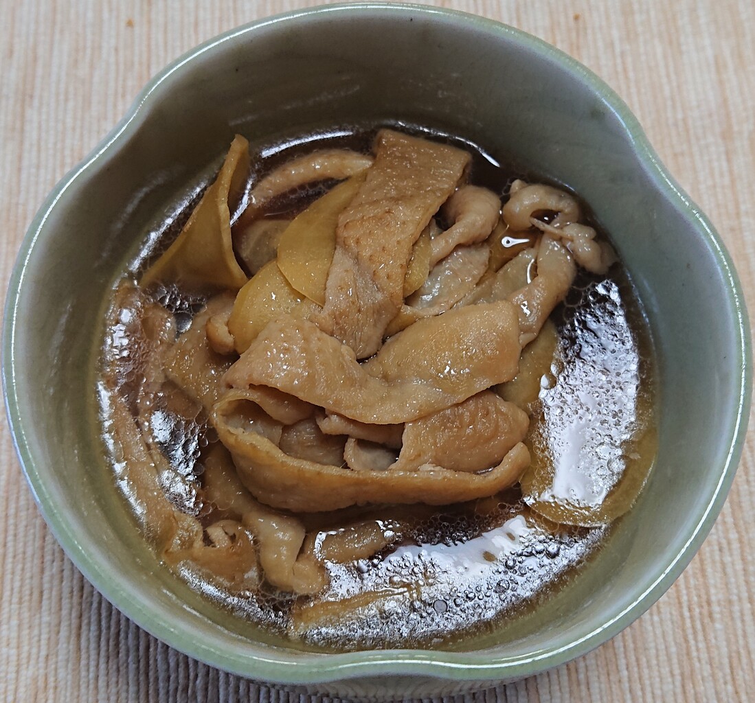 鶏皮の甘辛煮、ちくわとキュウリのおつまみ : ぶつぶつもぐもぐ 日々の食生活とか云々